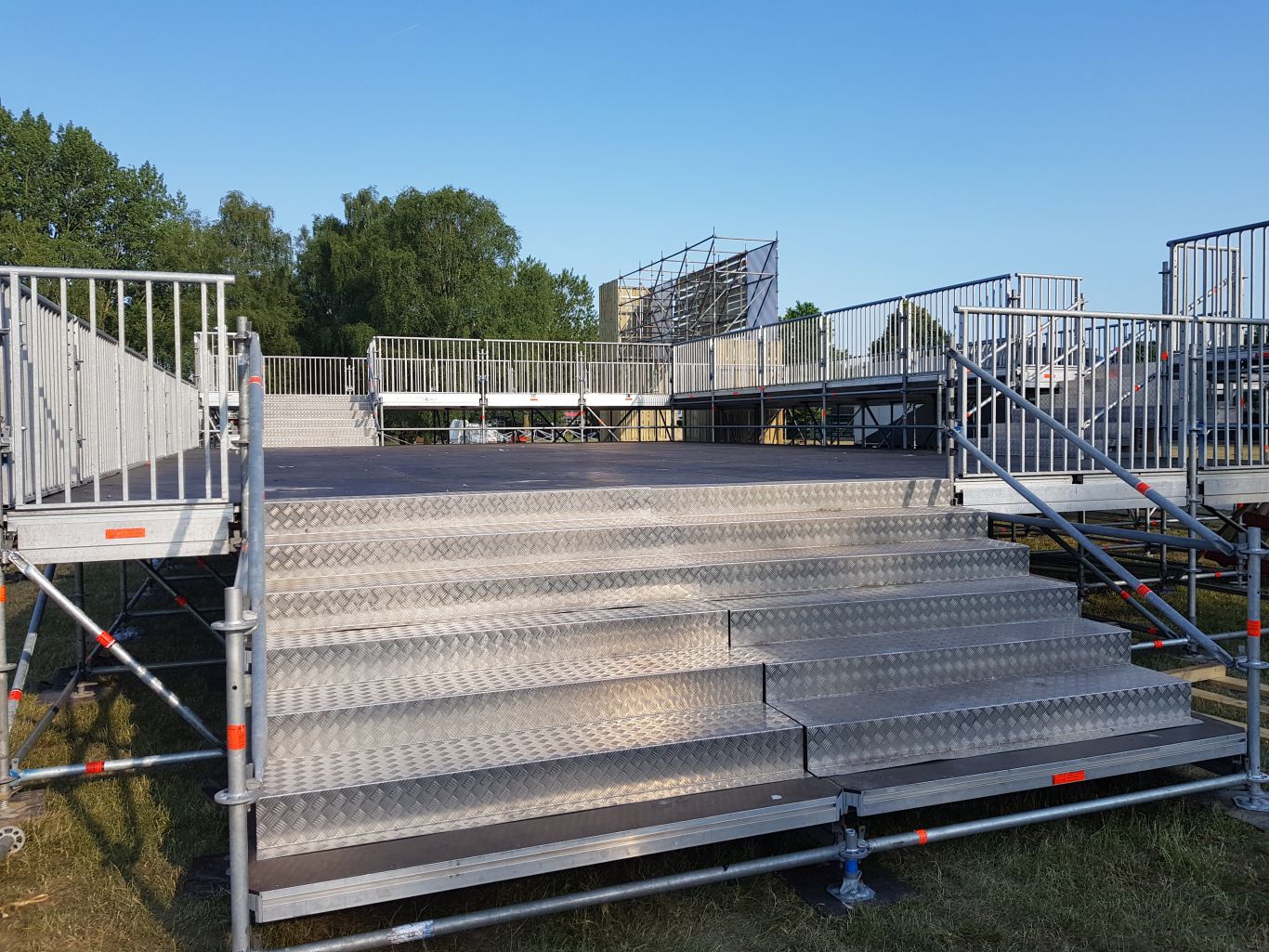 VIP-Decks - Gentle Rent